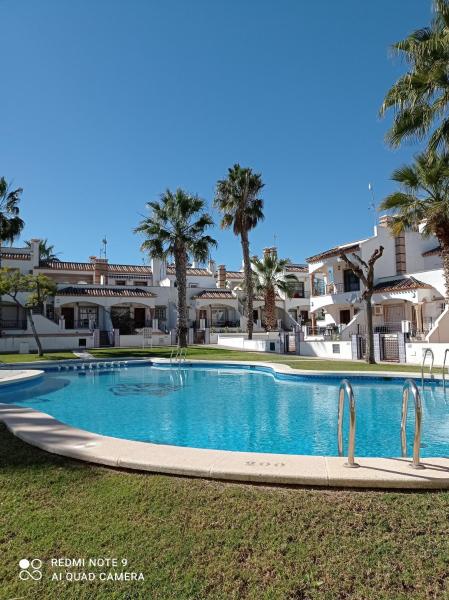 Townhouse 1 Minute Walk To Villamartin Plaza - Cabo Roig