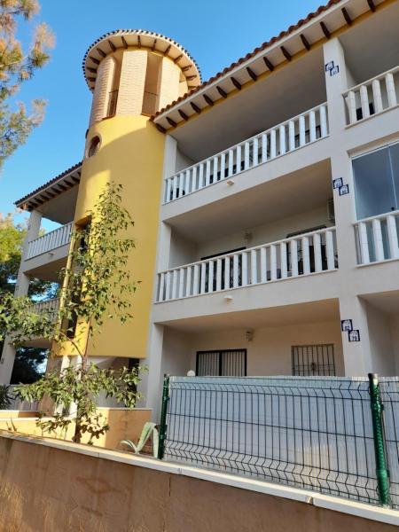 Lovely 2-bed Apartment - Cabo Roig