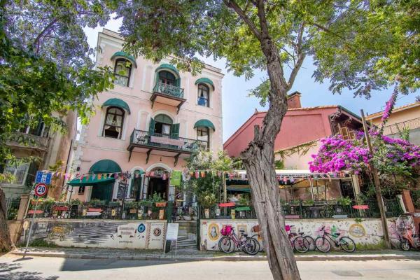 Büyükada Anastasia Meziki History Mansion - Heybeliada