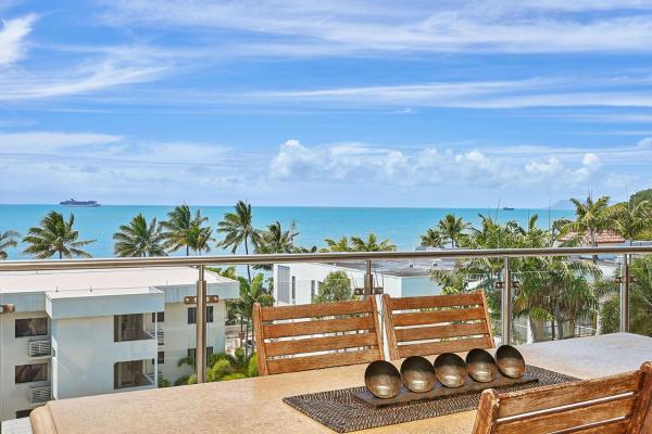 Stunning 2-3 Bed Penthouse Glorious Ocean Views - Kuranda