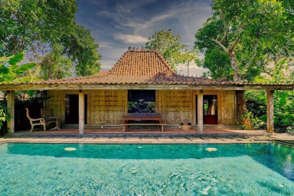 Wahyu Wonderful Private Honeymoon Joglo - Sanur