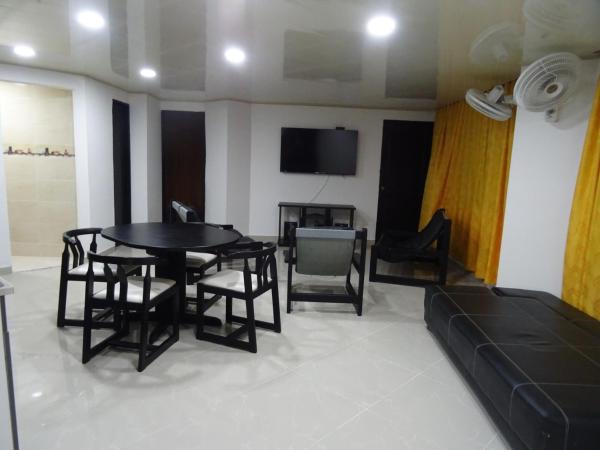 Apartment Overlooking The Beach In El Rodadero - Colombia