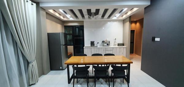 Regalia Apartment B-3-1 Kota Samarahan - Kota Samarahan