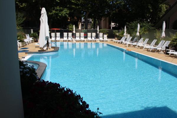 Hotel Rosenblatt - Милано Мариттима