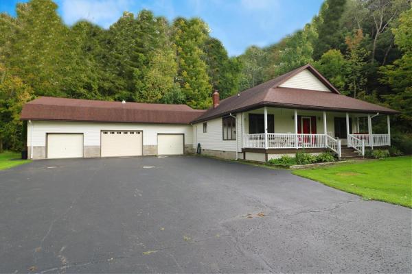 3640 Wells Bay Road Home - Pier Beach, Mayville