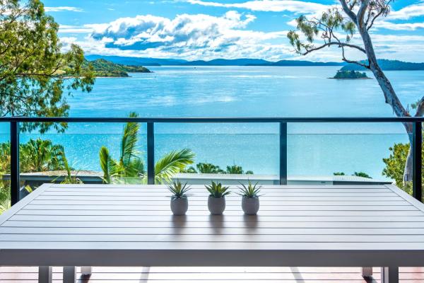 Shorelines 6 - Hamilton Island