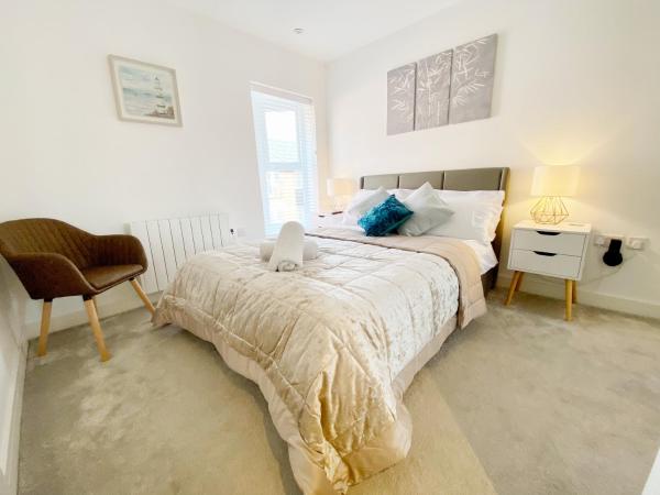 Gild House 2-bedroom Apartment Close To Town Centre - Bourne