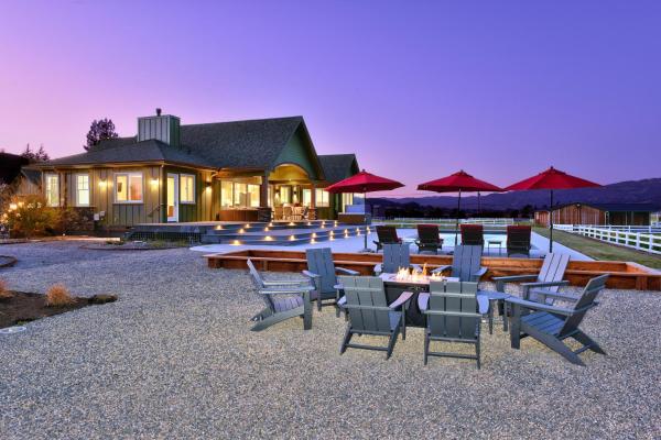 Sanctuary On Lytton Complimentary Wine Tasting At Croix Included! - Healdsburg, CA