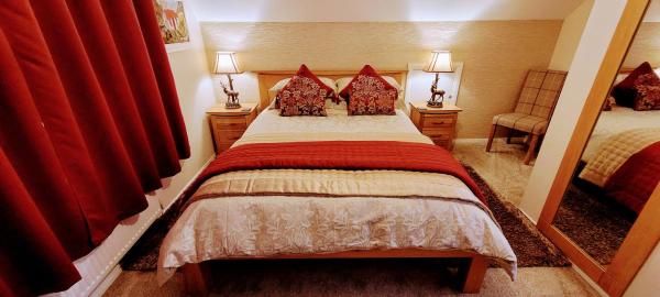 Self Catering Upper Floor Flat At Woodend House - Kyle of Lochalsh