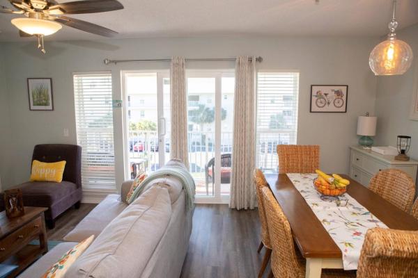 Gulf Island Condos Unit 631 - Navarre Beach, FL