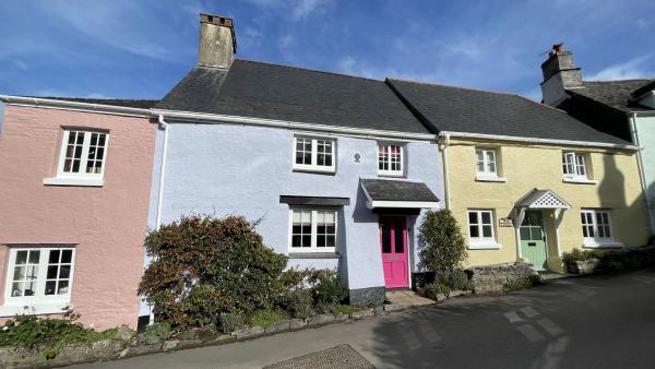 The Nook - Charming Cottage, Modern Living With Original Features, Perfect Private Garden - Dartmouth