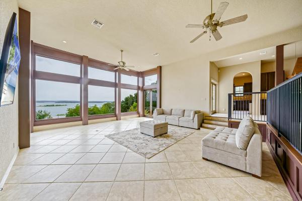 Blue Water Main House - Canyon Lake, TX