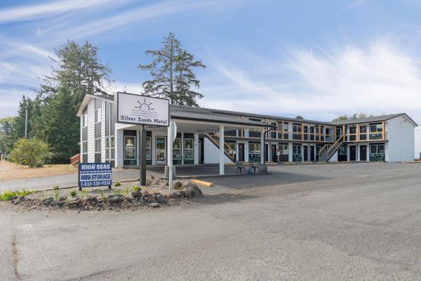 Silver Sands Motel - Westport