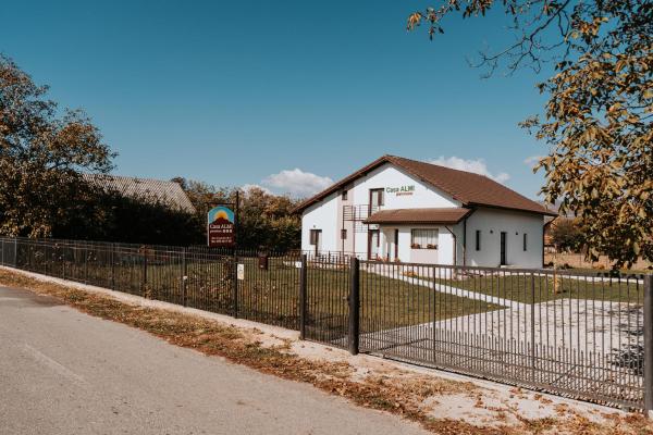 Casa Almi - Polovragi