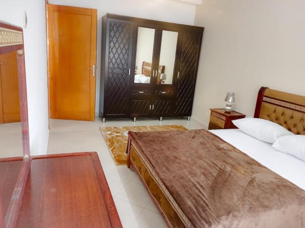 Appartement Propre A Coté De Marjane Et La Maison De La Presse - Tánger