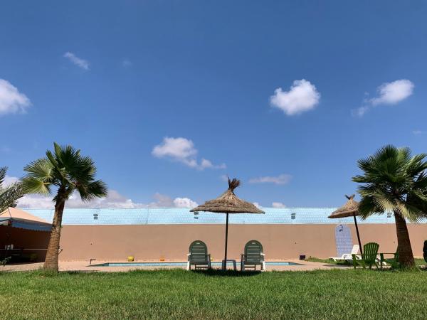 Escape To Luxury Moroccan Villa With Pool Garden And Endless Sunshine Book Your Blissful Getaway Now - Morocco