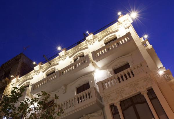 Click&flat Seneca Suites - Sant Joan Despí