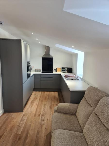 2 Bedroom Central Apartment - Leek