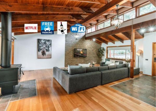 Olinda Nature Retreat 4 Bed 3bth House Fire, Bath - Lilydale