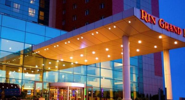 Laroka House Rin Grand Residence Modern Apartment - Bucharest