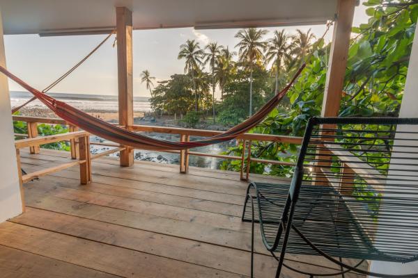 Cozy Room For 3 In A Tree House At The Beach - La Libertad