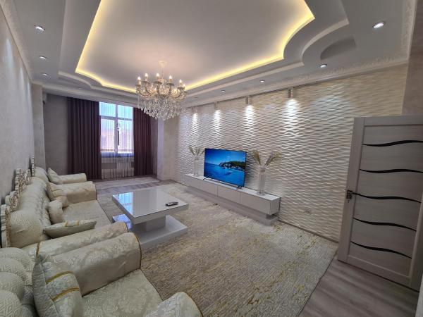Excellent 2-room Apartment Bright And Cozy - Dusambé