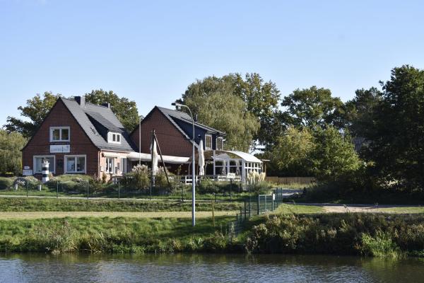 Pension Zur Schleuse Garni Am Elbe Lübeck - Kanal In Witzeeze - Schleswig-Holstein