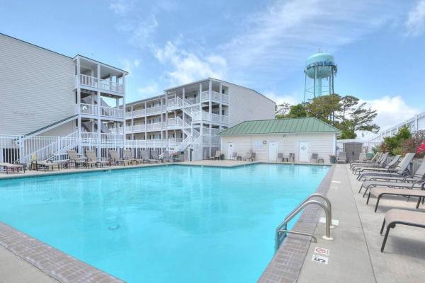 3 Bedroom Condo, Ocean Views & Short Walk To Beach! - Bald Head Island, NC