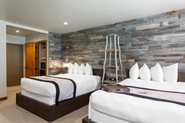 Hotel Room - Silver Baron Lodge Hotel Room - Park City, UT