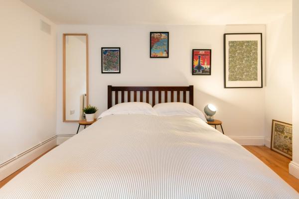 Stylish Underground Flat, Beach 30s, Graffiti Yard - Brighton and Hove