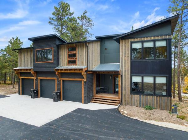 Make Time Lodge In Powder House Pass - Deadwood, SD