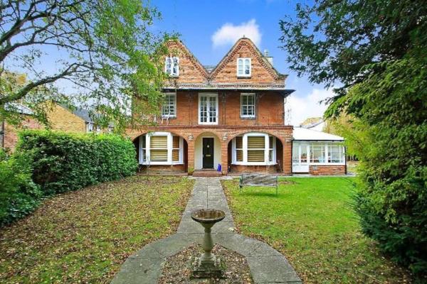 Flat 2, 158 Abingdon Road - Oxford