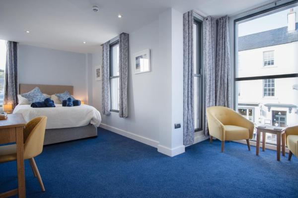 Ocean Cabins No 7 At The Square - Saundersfoot - Saundersfoot