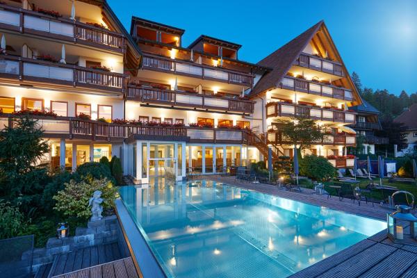 Erfurths Bergfried Ferien & Wellnesshotel - Titisee-Neustadt