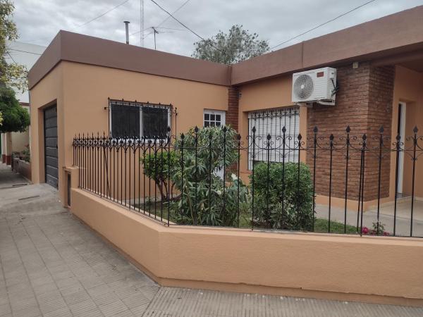 Casa En Santa Rosa - Provincia de La Pampa