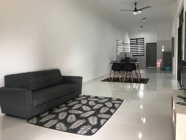 A Comfortable Home (Haura Homestay Kemaman) - Cherating