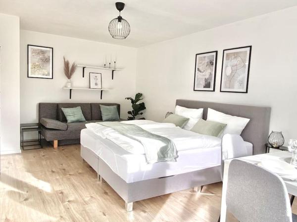 Top-apartment Mit Parkplatz Und Balkon - Reutlingen