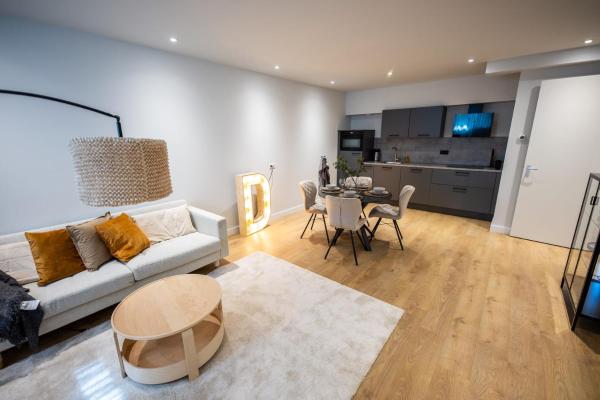 Distinct 2 Bedroom Serviced Apartment 84m2 -Vp2d- - Rotterdam