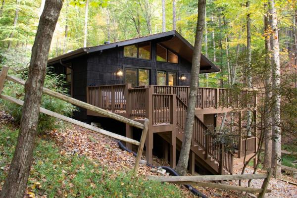 Penny Creek Cabin - Powder Horn Mountain - North Carolina