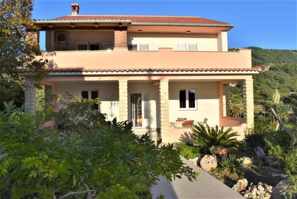 Paula Apartmani - Rab