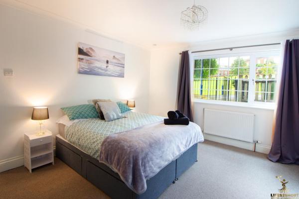 Station Lodge Close To City Centre With Parking - Devon