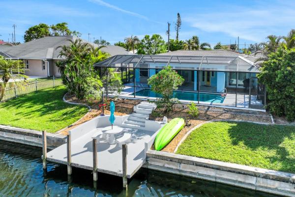 Three Palms Retreat - Cape Coral, FL