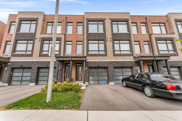 Beautiful Absolutely Stunning Townhome - Toronto