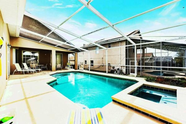 Spacious Disney Themed 5bed Villa! Private Heated Enclosed Pool/spa/bbq! - United States