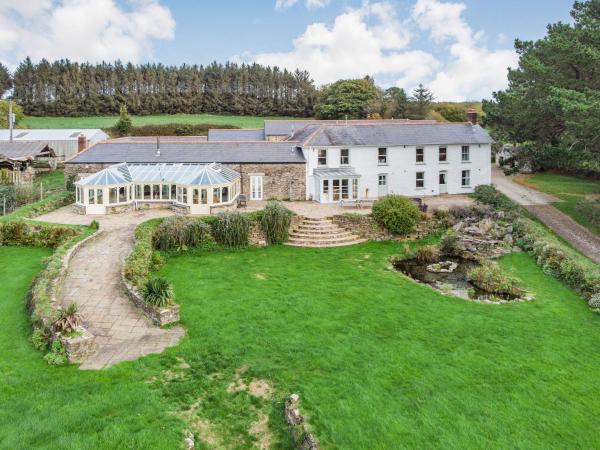 Tregoninny Vineyard And Woodland Farmhouse - Cornwall