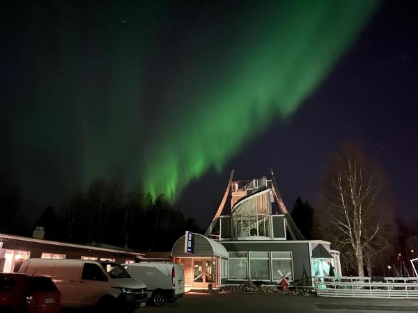 Hotel Yöpuu -