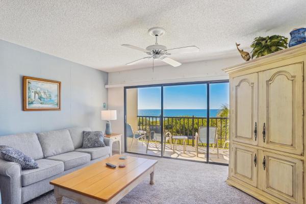 Land's End 10-305 Beach Front - St. Pete Beach, FL