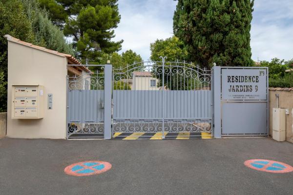 Villa De 200 M2 Avec Piscine Proche Du Centre-ville - Villeneuve-lès-Avignon