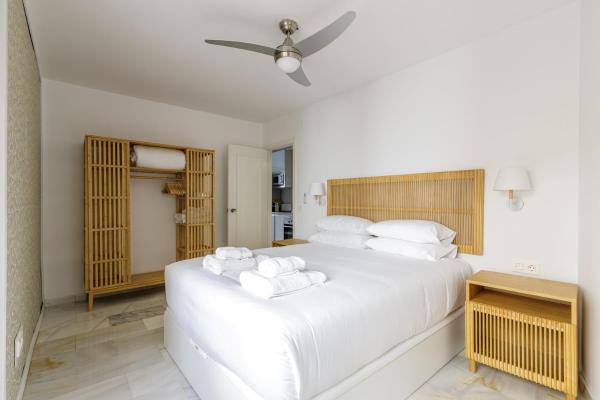 Caleta Homes - Apartamentos Pompidou - Malaga Province, Espagne