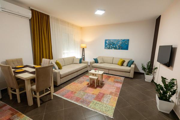 Tirana Contact Apartment - Tirana